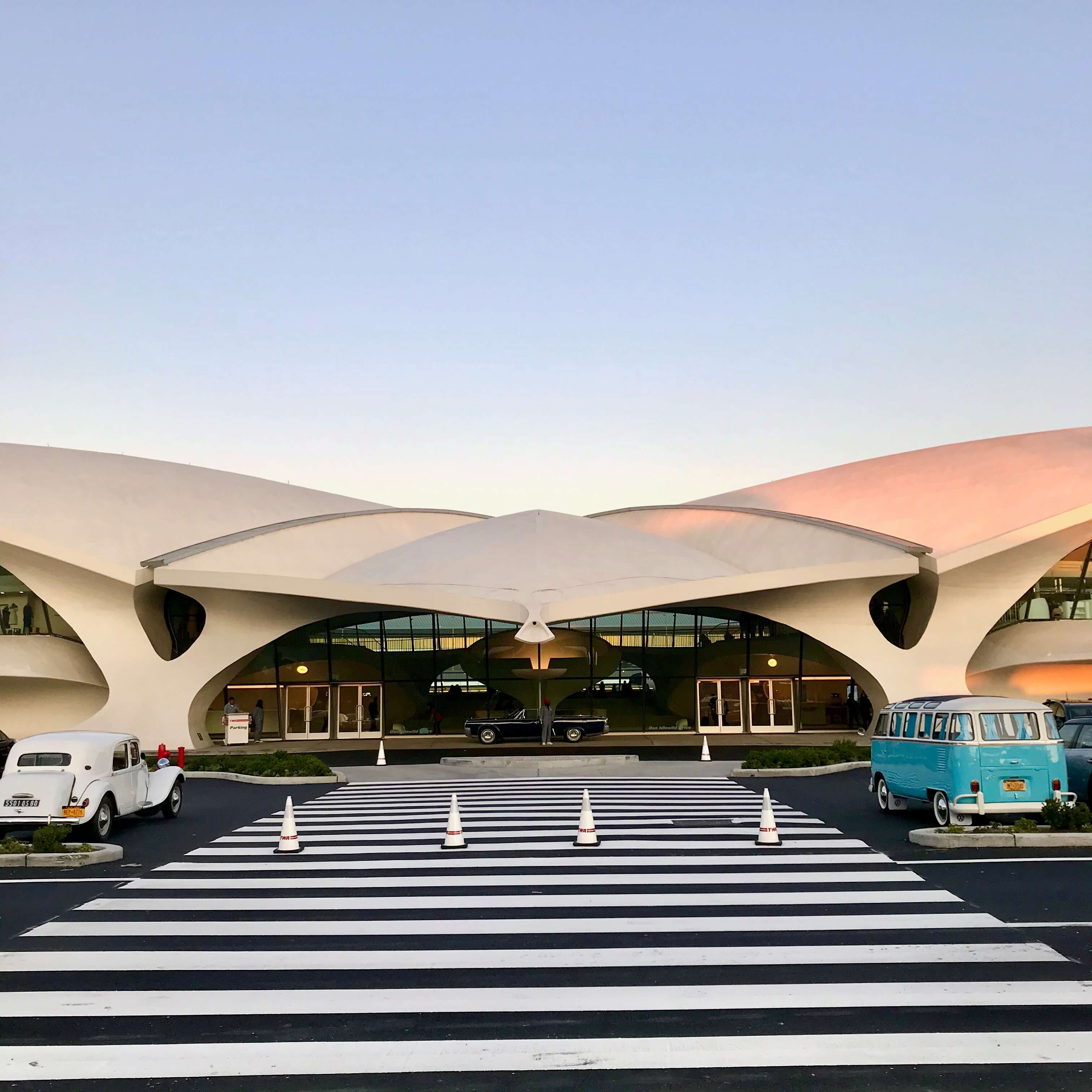 Saarinen TWA Terminal Hotel, a photo gallery - Kessi World