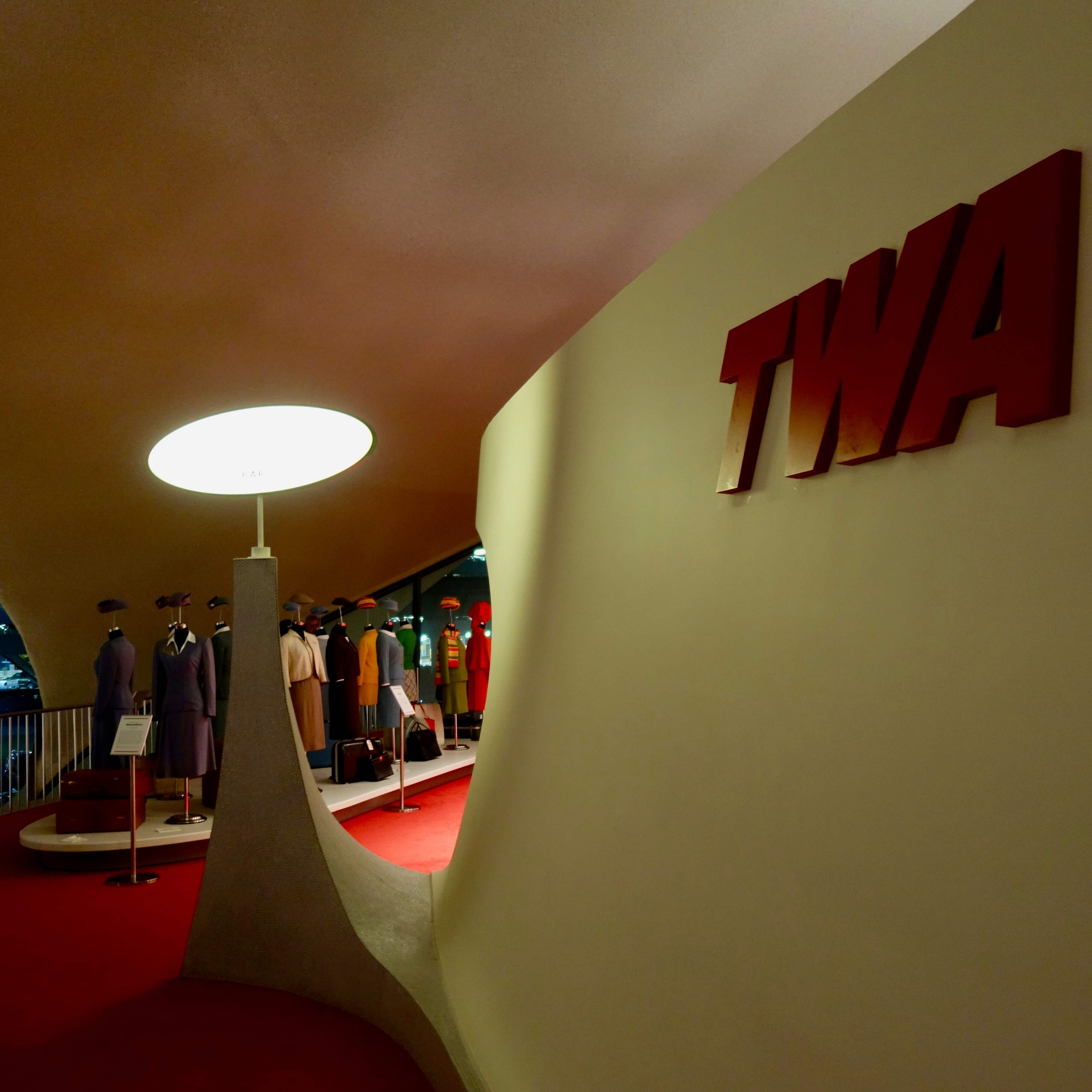 Saarinen TWA Terminal Hotel, a photo gallery - Kessi World